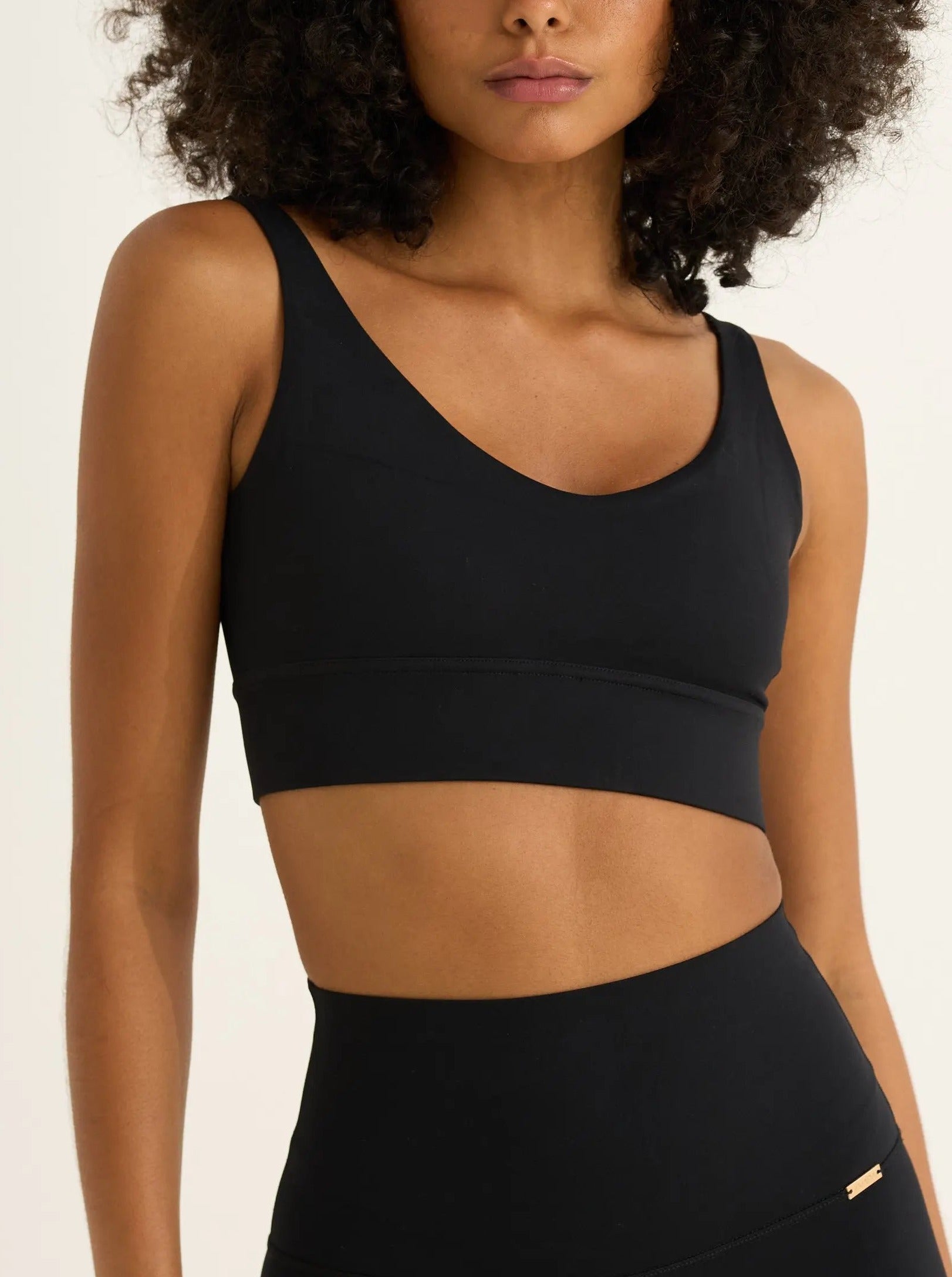 Unique Bra black – AMADAWEAR.AE